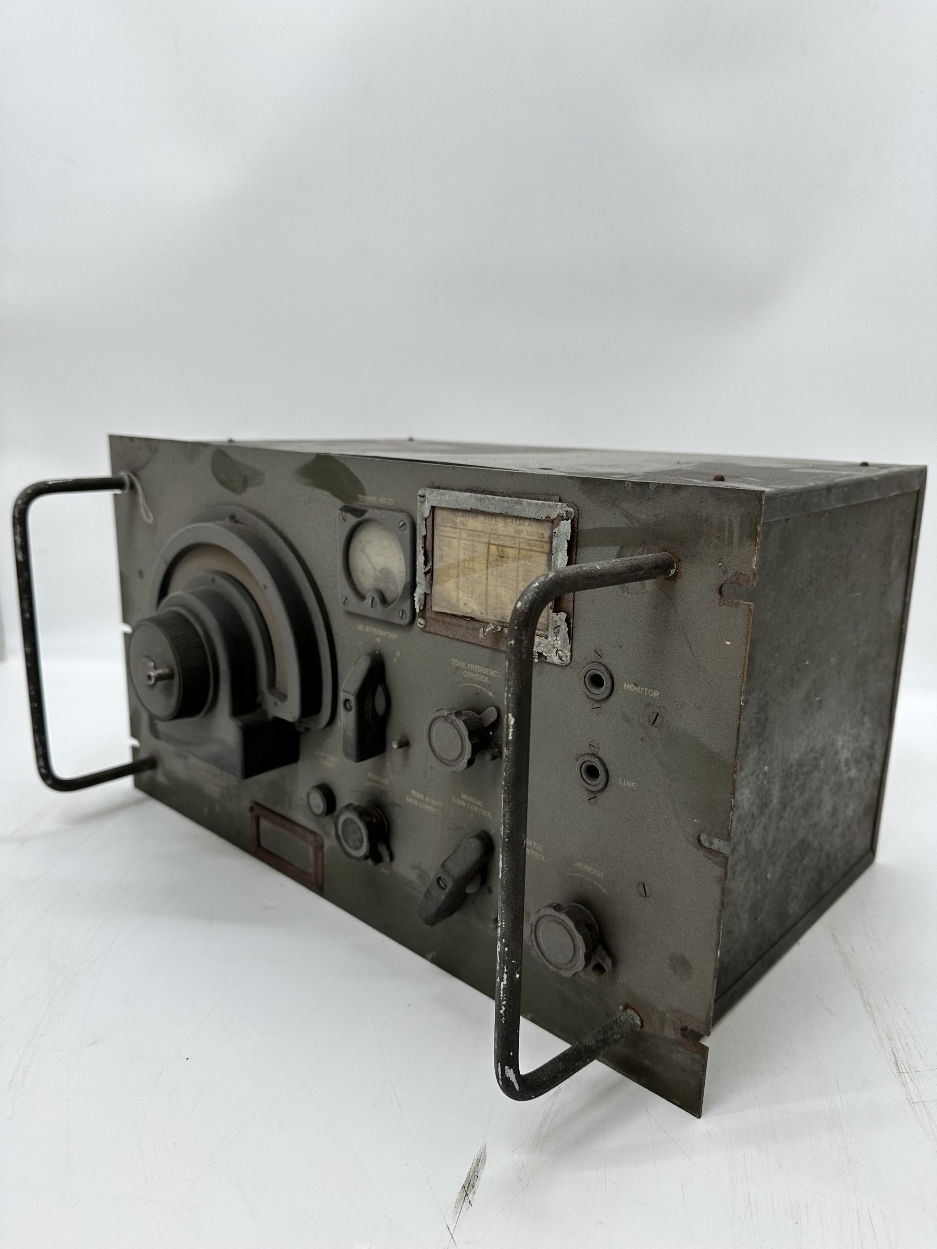 Receiver Type R-1132A - The History Of The Radio